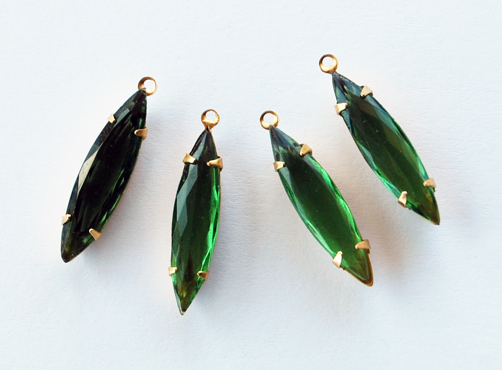 VINTAGE GLASS MARQUIS NAVETTE PENDANT BEADS 24x6mm MANY COLORS IN STOCK ...