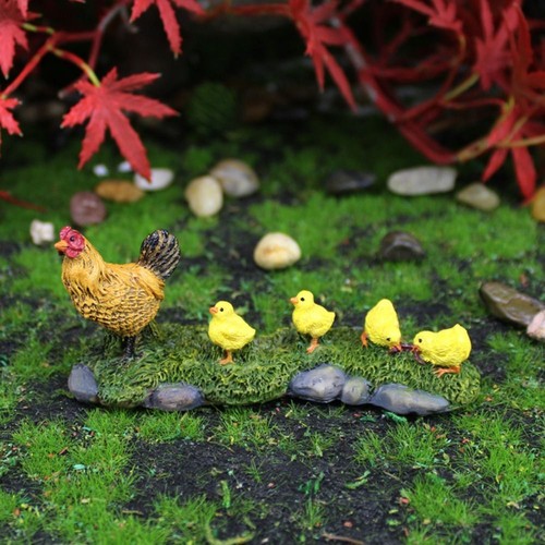 Garden Hen Chick Models Farm Poultry Chicken Family Figurines Micro ...