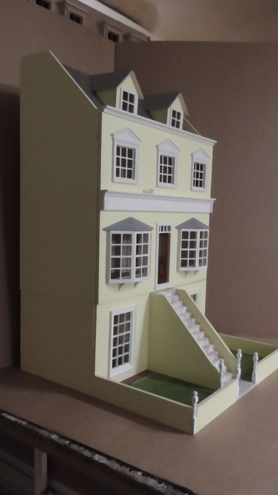 12th scale Vintage Dolls House Decorated Dolls House Bay windows KRM11 ...
