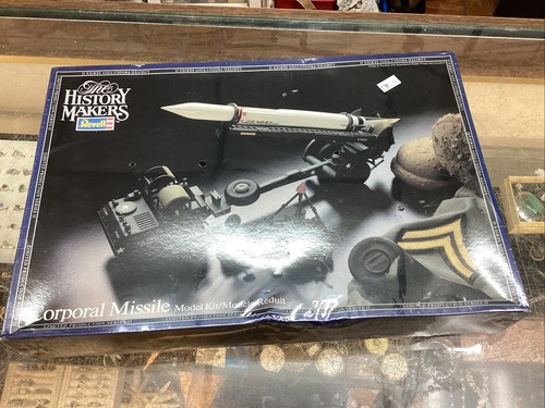 Revell #8649 Corporal missile with Transport The History Makers model ...