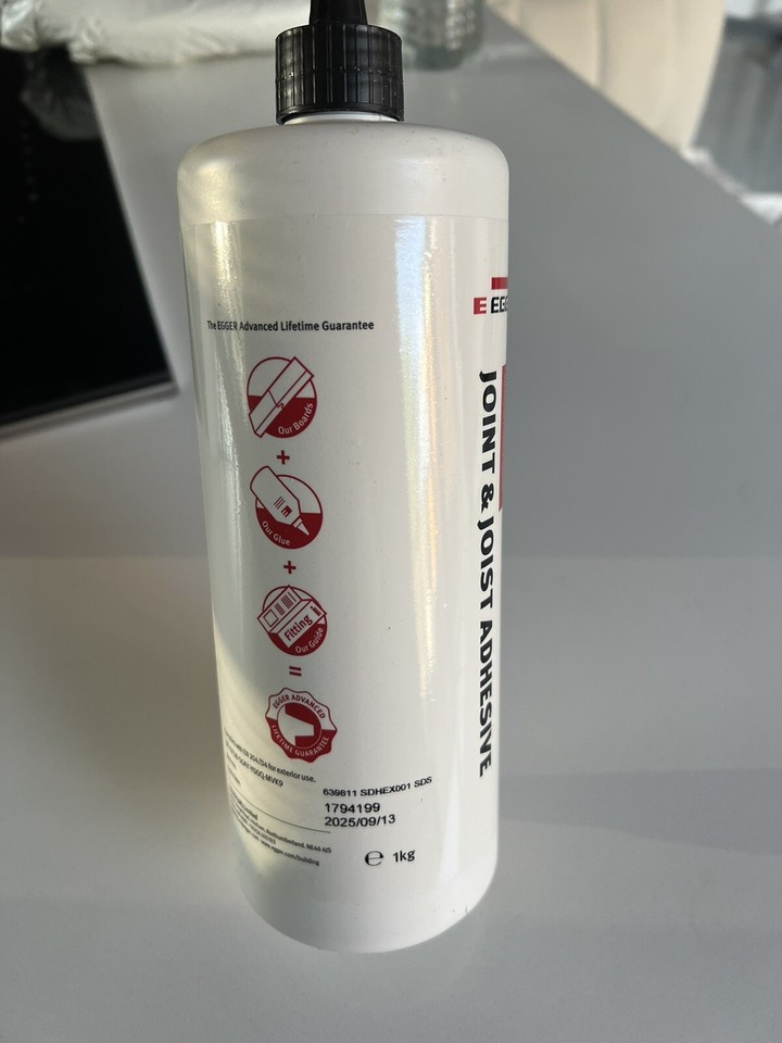 D4 GLUE /12 bottles full box Egger D4 PU Joint and Joist Floor Adhesive ...