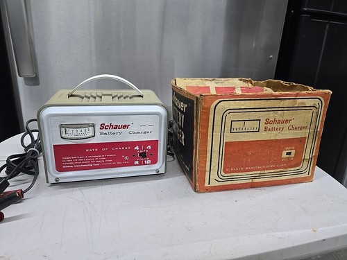 Vintage Schauer Automotive Battery Trickle Charger 4 Amps 6/12 Volts ...