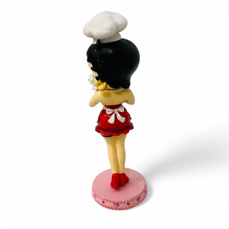 2009 Betty Boop RARE Homemaker Betty 7.5" with Puppy Figurine Westland ...