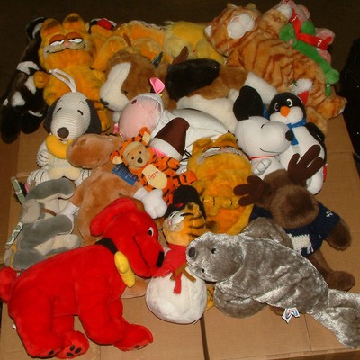 Lot of 25 Mixed Plush, Snoopy Garfield, Cats, Misc | eBay