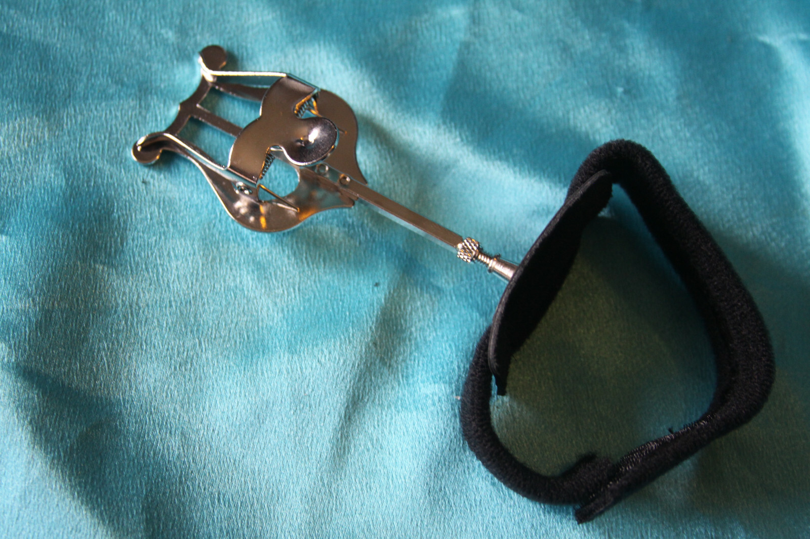 Flute/Piccolo Wrist Lyre with Hook and Loop Fabric Adjustment, TR9510N ...