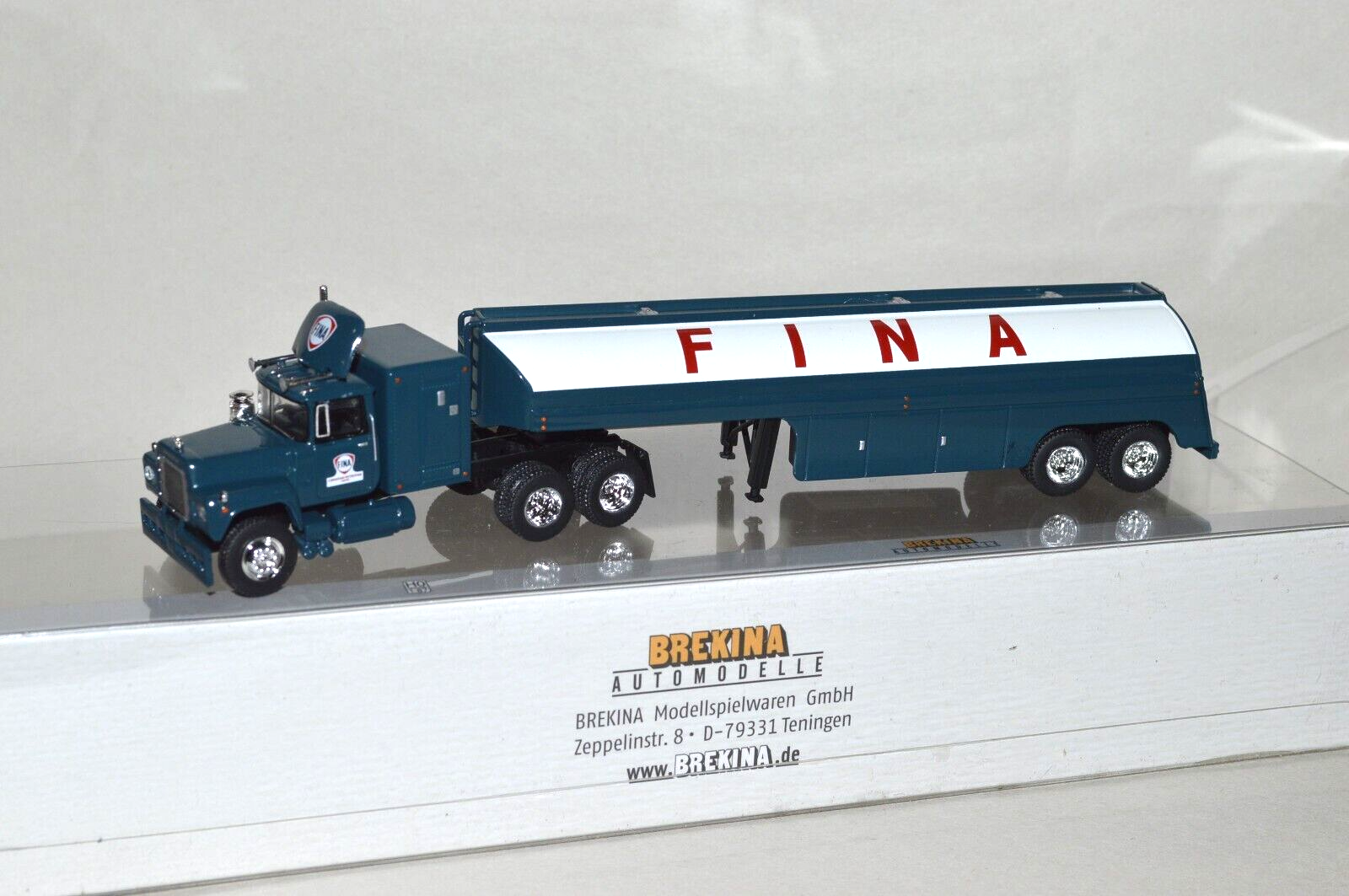 1:87 HO Brekina 85810 Mack RS tractor truck tanker trailer FINA OIL ...