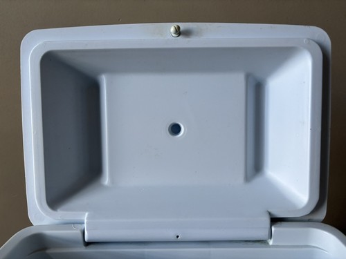 Vintage GOTT Rubbermaid Red Lunchbox 6 Can Cooler Ice Chest #1910 Made ...