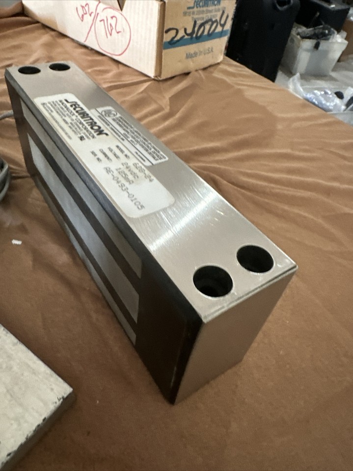 Securitron Electromagnetic Door Lock 24VDC Magnalock 1200Lbs Model 62G ...