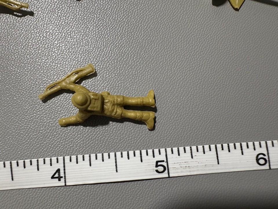 Roco HO Lot Tanks Trucks Cars Military Vehicles & Soldiers Austria DBGM ...