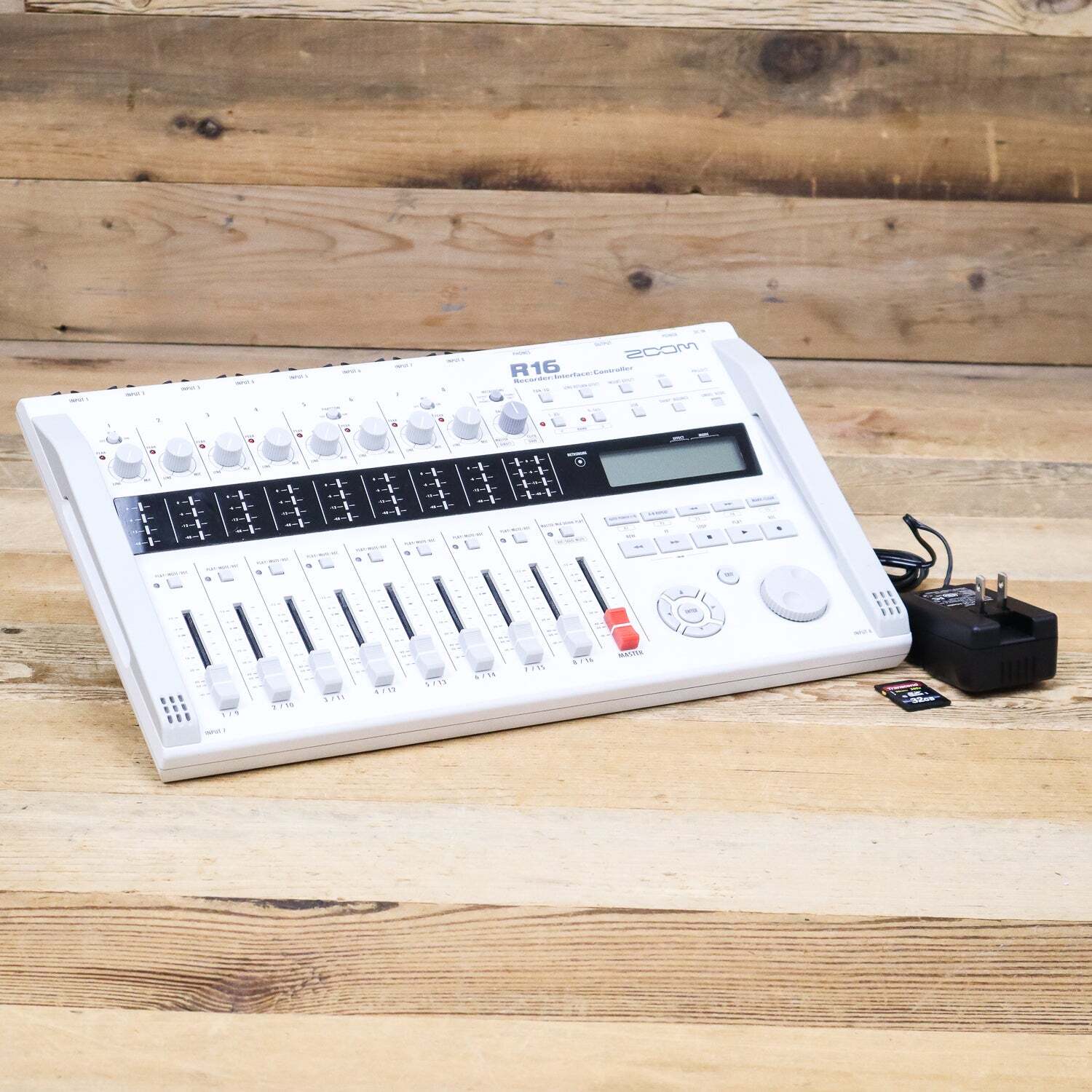 Zoom R16 (R-16) Digital Multitrack Recorder Multi-Track Interface ...