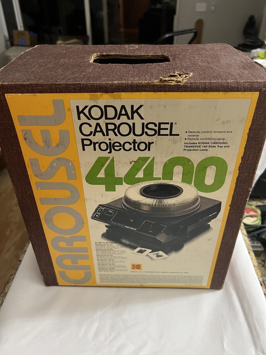 Kodak Carousel Projector For Trays Lot 609 A Pair Of Kodak Ektalite