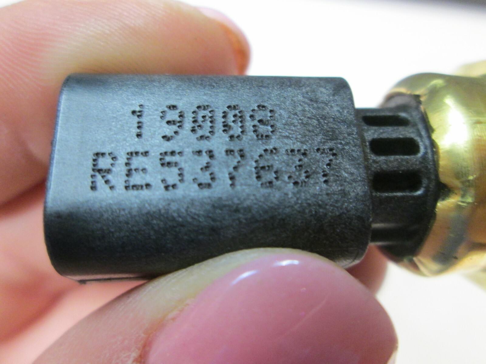 New OEM John Deere RE537637 Coolant Temperature Sensor FREE FAST ...