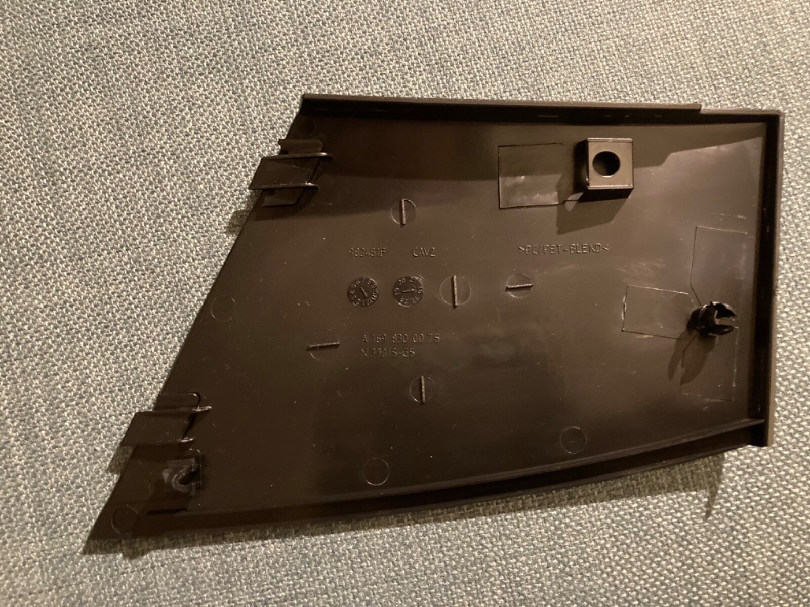 Genuine Mercedes-Benz W245 Front Windshield Water Drain Cover Left ...