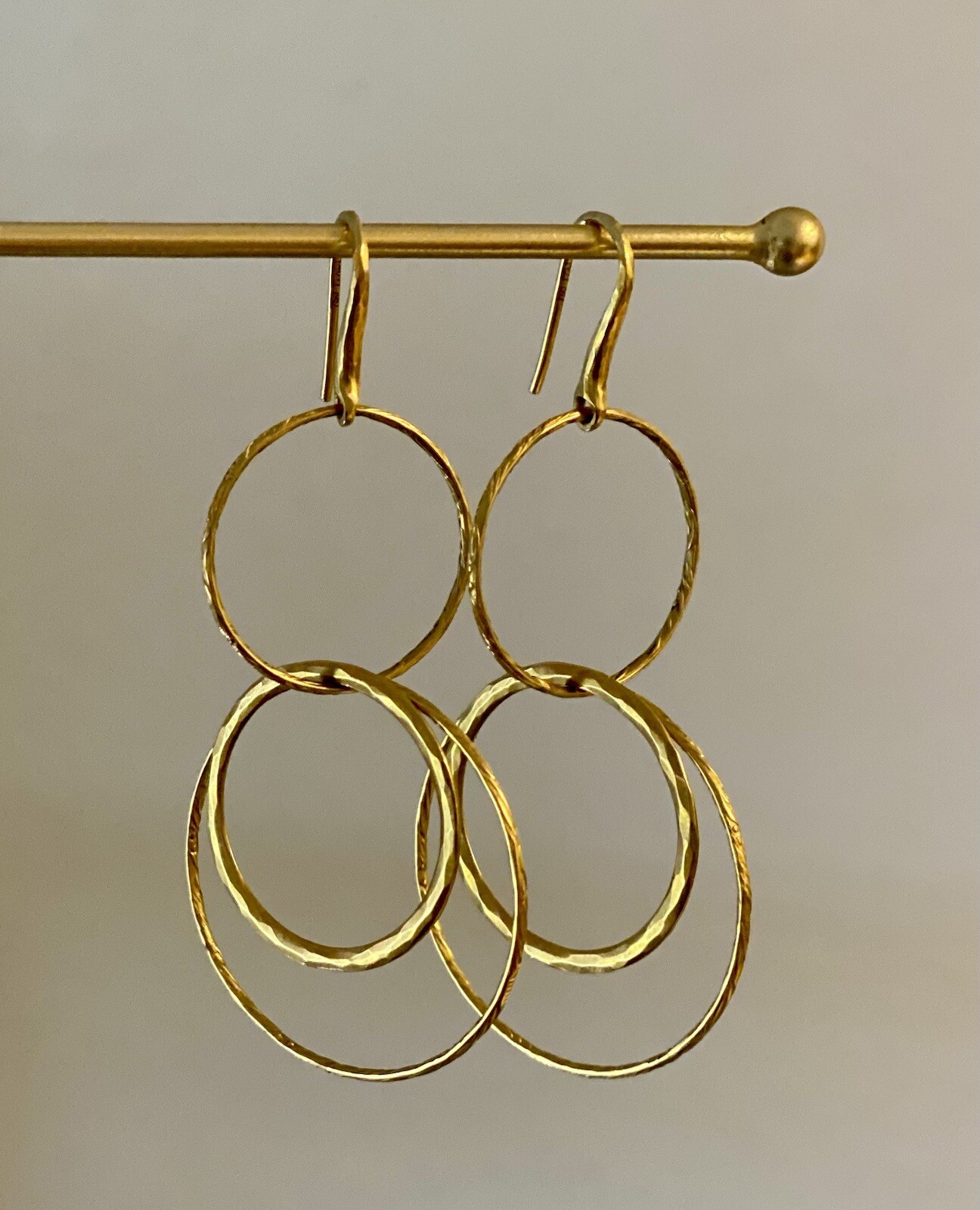 Tiffany & Co 18k Gold Hammered Triple Drop Hoop Earrings. | eBay