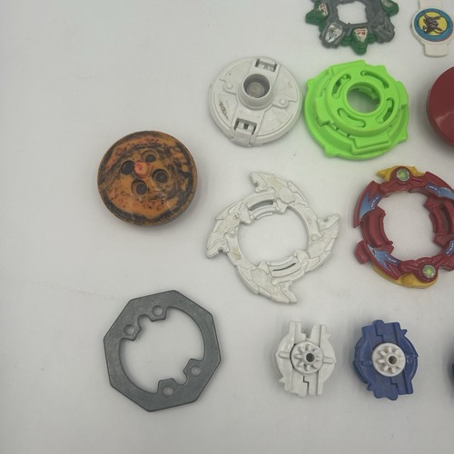 Vintage beyblade lot of Beyblades parts Pieces Tops Bottoms core V ...