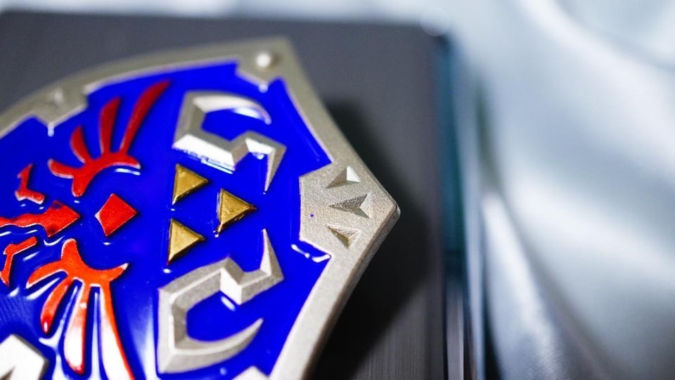 5cm Hylia's Shield Miniature Legend Of Zelda Miniature Keychain ...