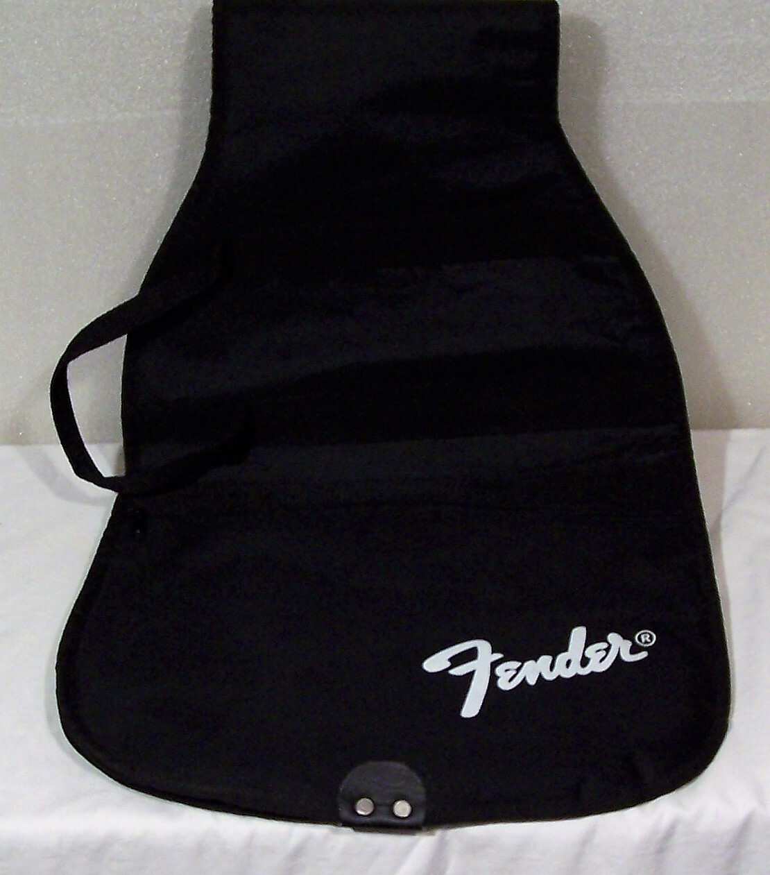 Fender® Guitar Black Soft Shell Carry Case Gig Bag Shoulder Strap ...