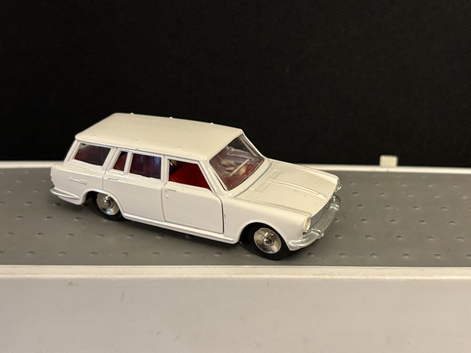 Atlas Dinky 507 Break Simca 1500, 1/43 Missing Headlight! | eBay UK
