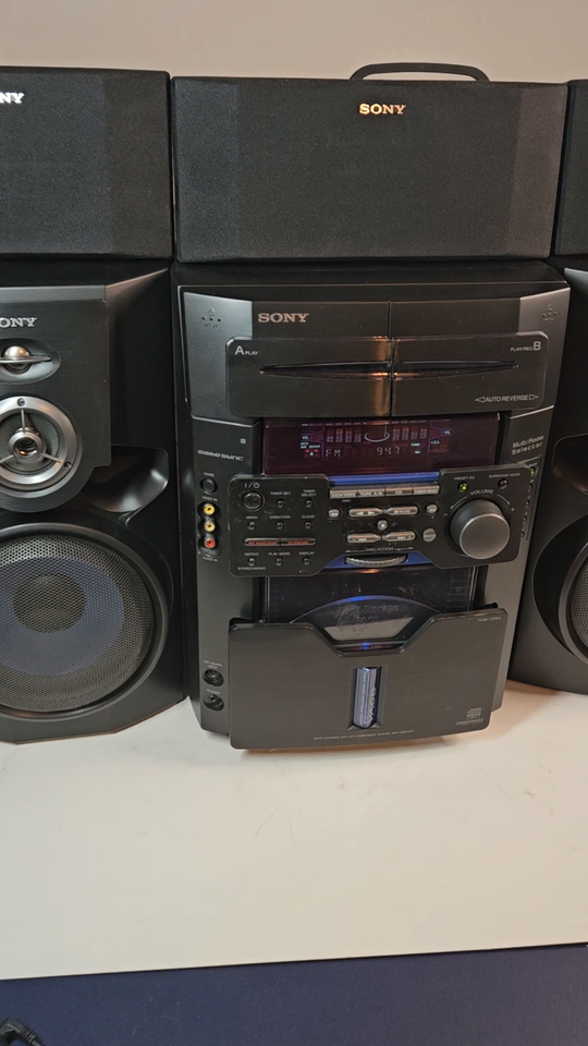 Sony MHC-MG510AV Mini Hi Fi Component System 60 CD MegaStorage Changer ...