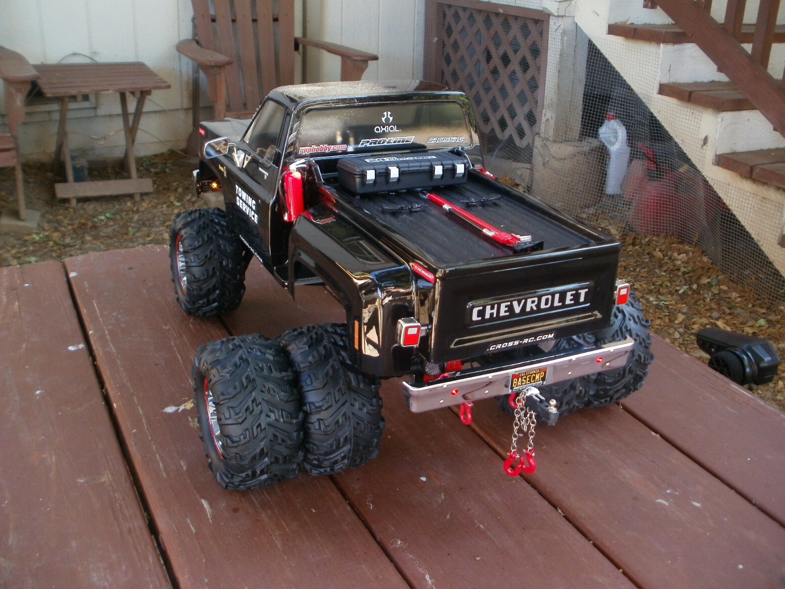 Axial SCX10 III 1982 Chevy K10 "Base Camp" RTR 4WD Rock Crawler (Black ...