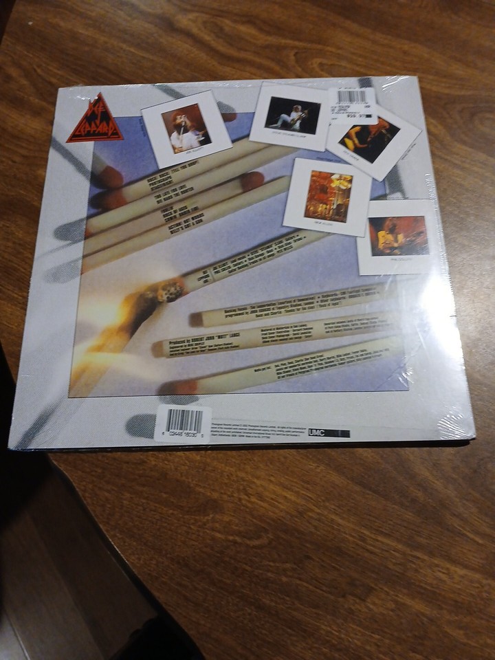 Def Leppard - Pyromania (Walmart Exclusive) 12" Vinyl with Slip Mat ...