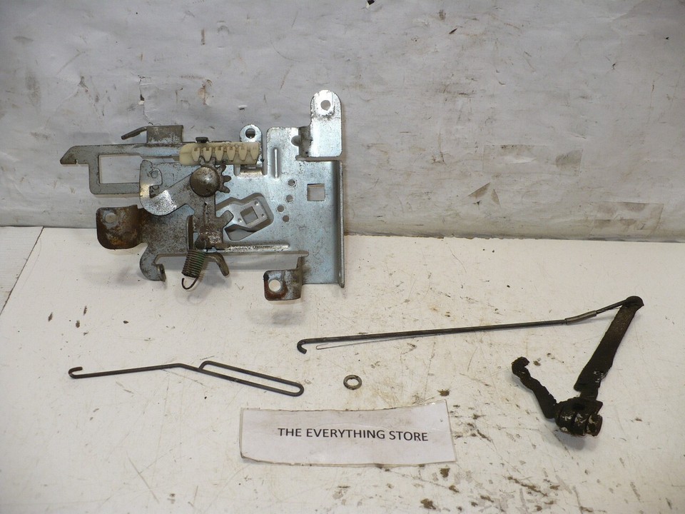 BRIGGS AND STRATTON #31C707 0230 E1 ENGINE CONTROL ASSEMBLY IN USED ...
