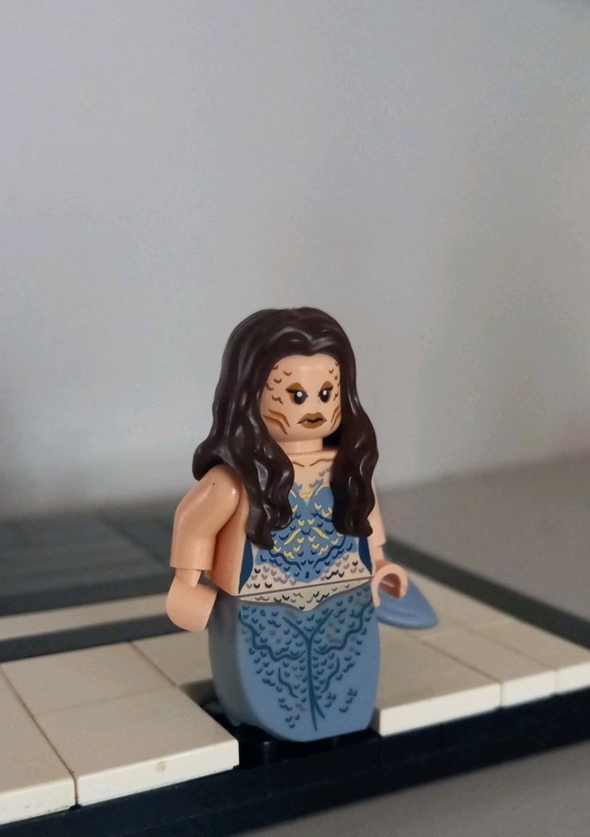 LEGO Pirates of the Caribbean - Mermaid Syrena minifigure | eBay UK