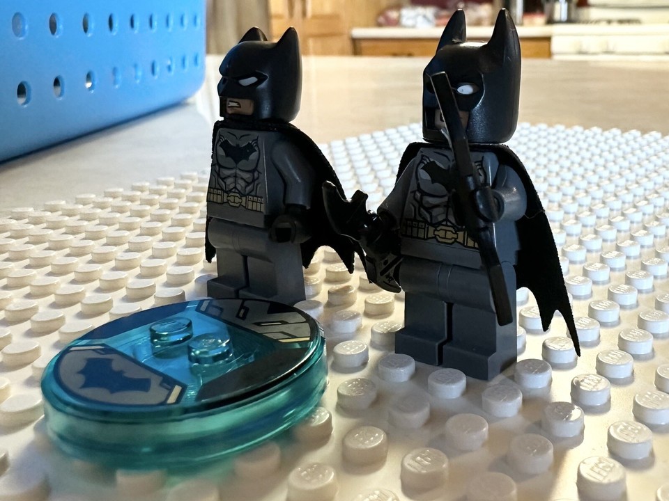 LEGO Dc Comic Batman Dimensions 2 Batman Minifigures 2 Bat Weapons 1 ...