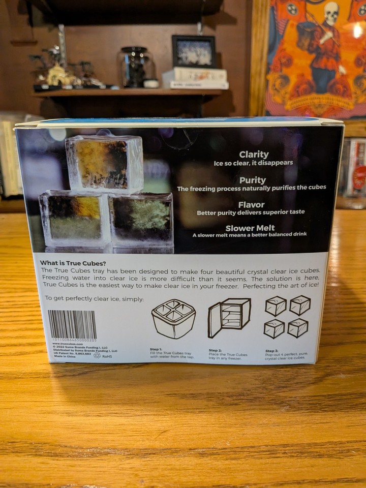 True Cubes Crystal Clear Ice Cube Maker 4 Clear Ice Cubes for Cocktails ...
