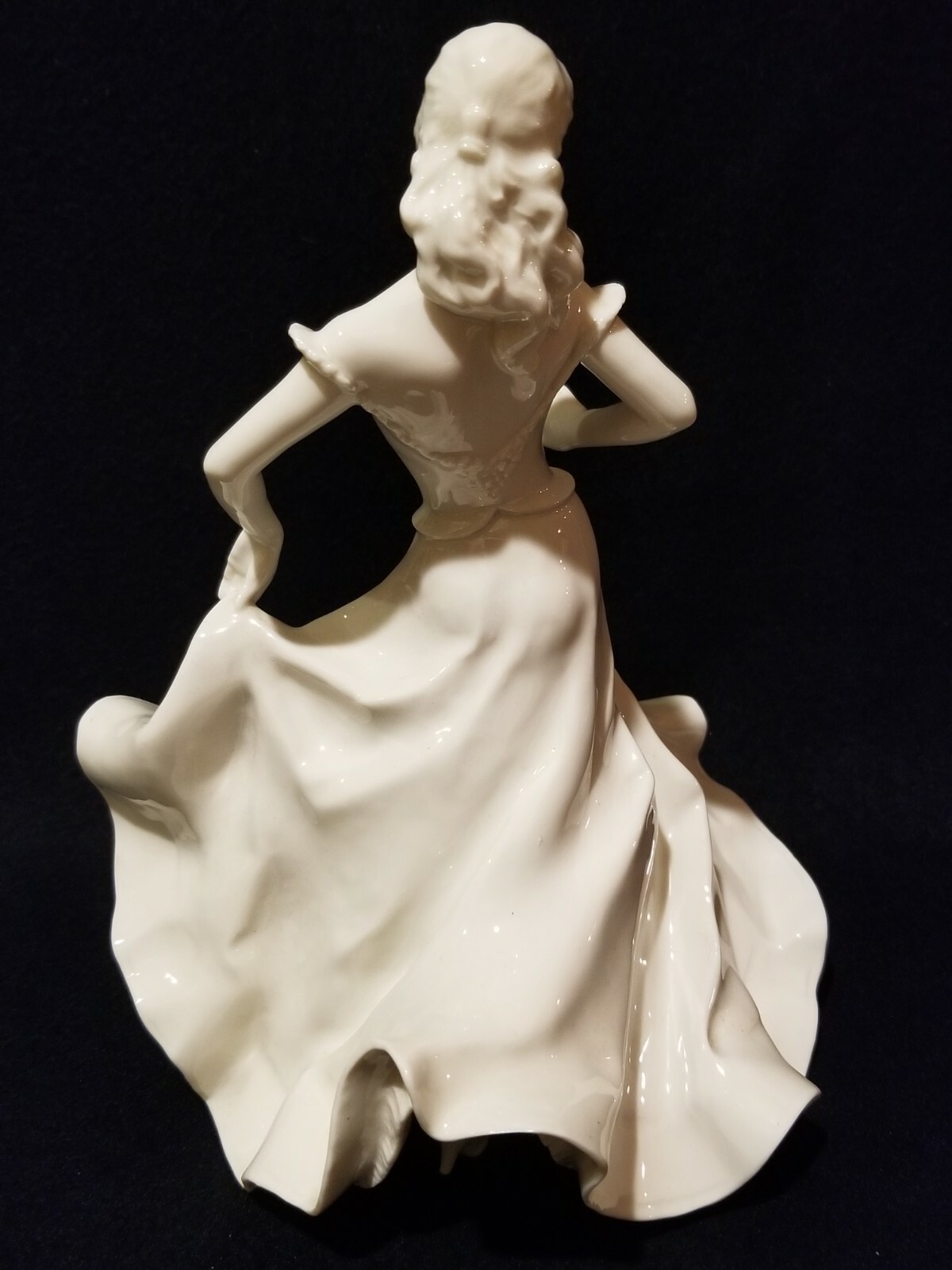 Vintage German Hutschenreuther G. Granget White Porcelain Woman Dancing ...