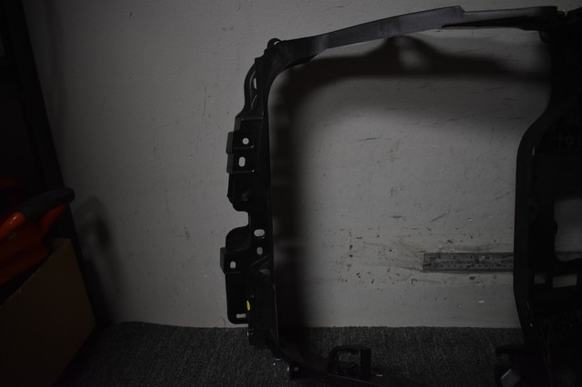 Porsche Macan Turbo Front Left Support Bracket OEM 95B805295 for sale ...