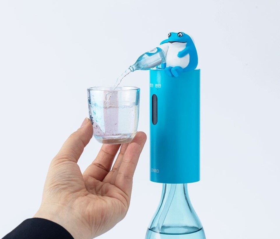 Hite Jinro Toad Frog Soju Automatic Dispenser Soju Cooler Holder + Free ...
