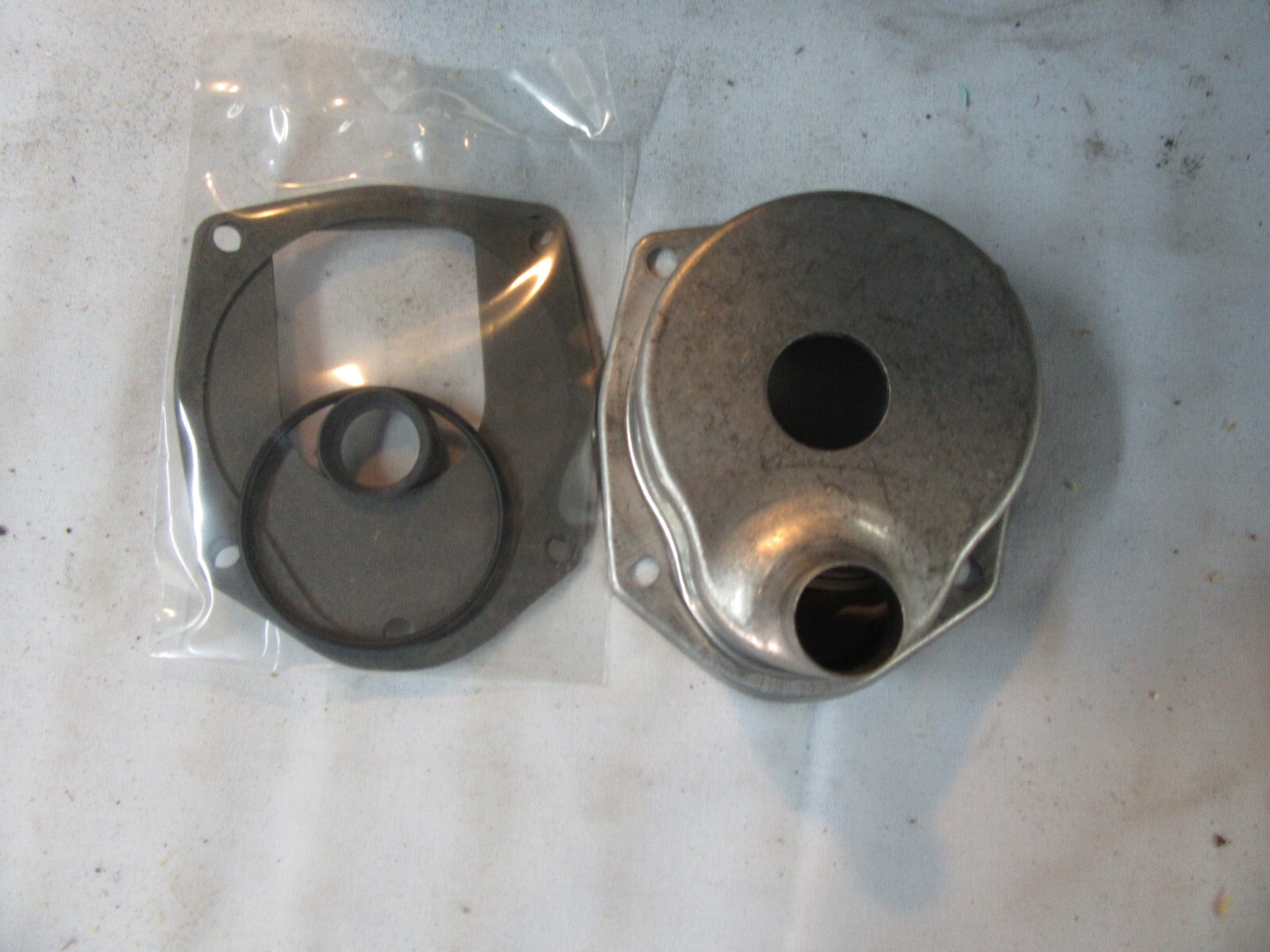 Oem*+0670p8+Mercury+Quicksilver+Water+Pump+Housing+Kit+817275A1 for ...