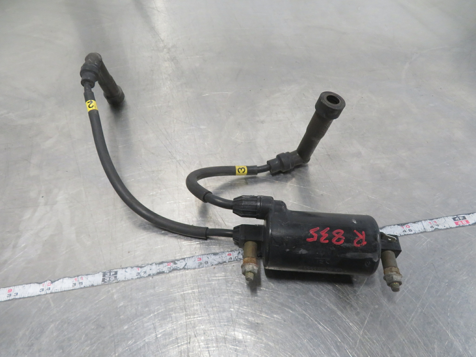 EB835 2005 05 KAWASAKI KZ1000 1000 RIGHT RH IGNITION COIL WITH WIRES ...