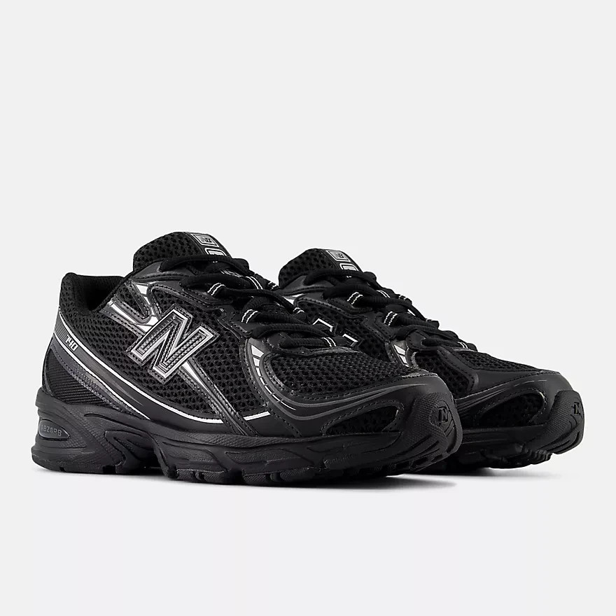 GS Sz 6 New Balance 740 Black Grey Silver Running Shoes Big Kids ...
