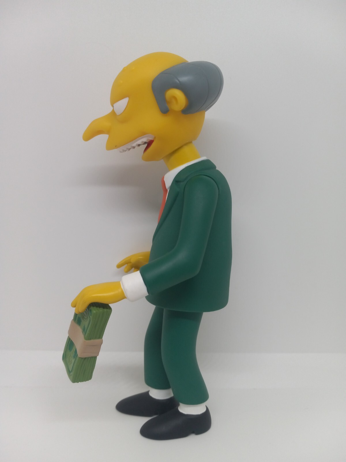The Simpsons - Faces of Springfield Mr. Burns Deluxe Figure Playmates ...
