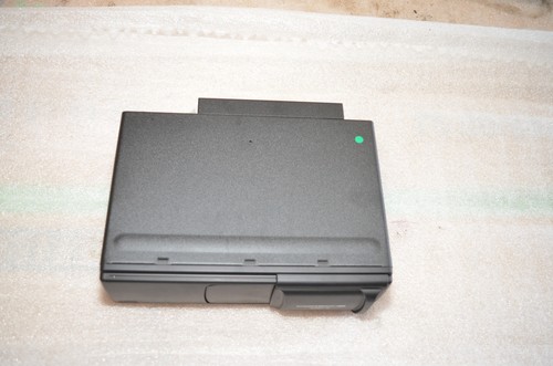 genuine PORSCHE CDC-4 6 disc auto changer fiber optic output 997 ...