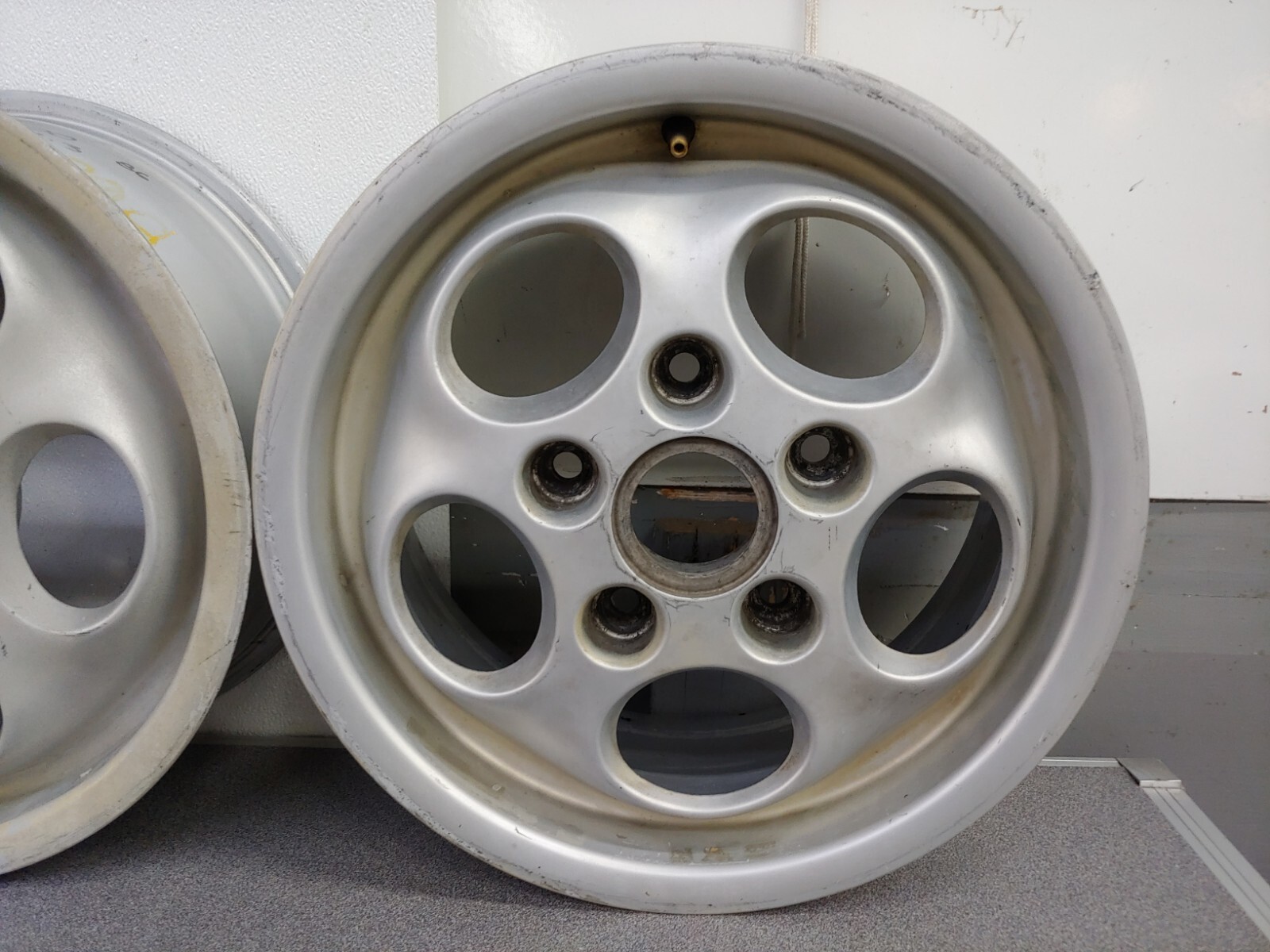 NICE SET OF 4 USED ORIGINAL PORSCHE 924S 944 7JX15 PHONE DIAL WHEELS | eBay