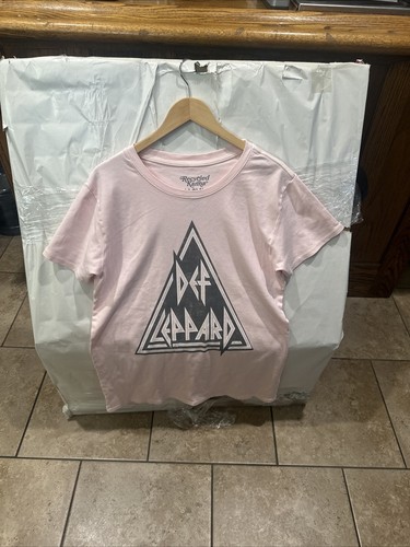 Def leppard shirt pink size large H11 | eBay