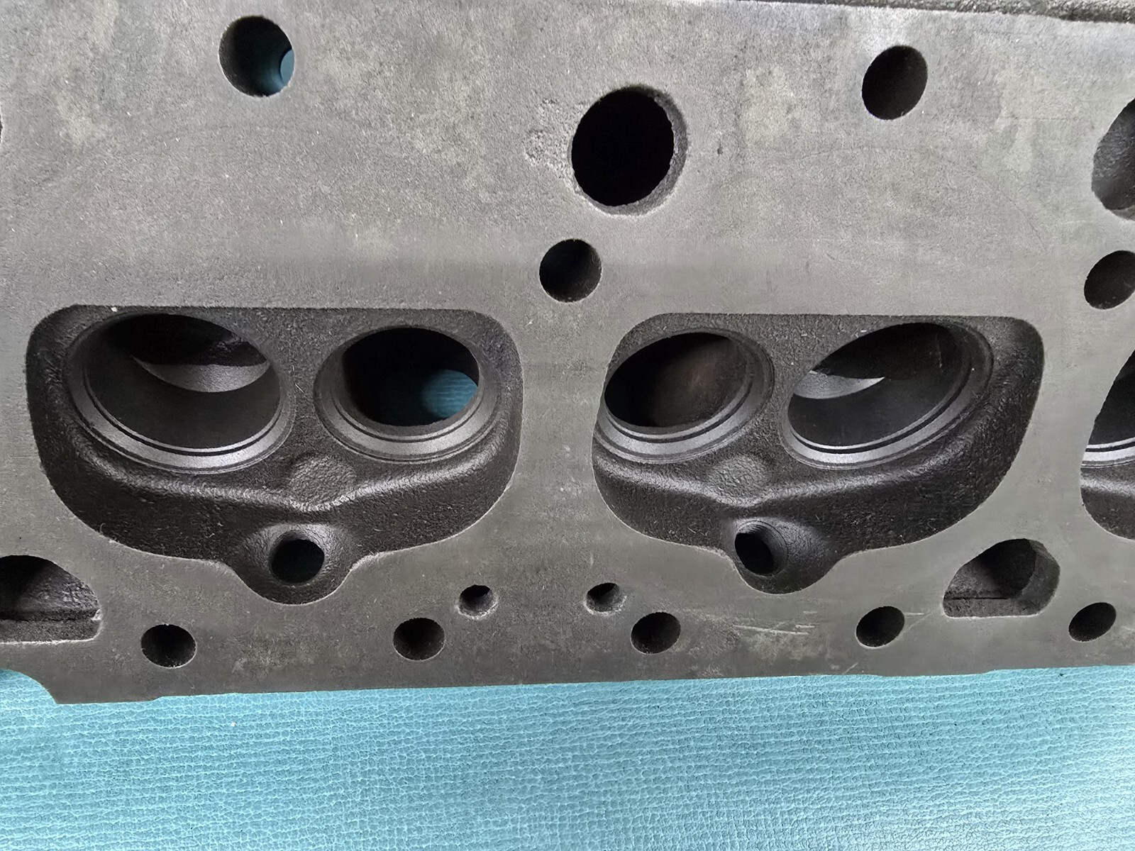 SINGLE 1957-1958 CORVETTE 2x4 DUAL FOUR CYLINDER HEAD 3740997 CHEVY 283 ...