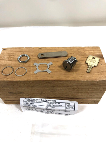 Aircraft Part Gulfstream G450 Security Door Lock 59477 w/Key P/N ...