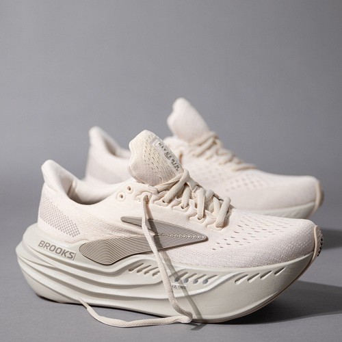 New Brooks Glycerin Max Womens Color Almond Peach/London Fog/White Size ...