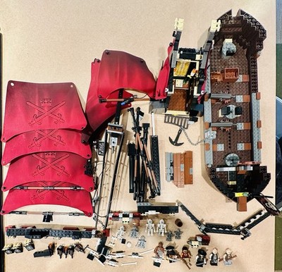 LEGO 4195 Pirates of the Caribbean Queen Anne's Revenge - For Parts And ...