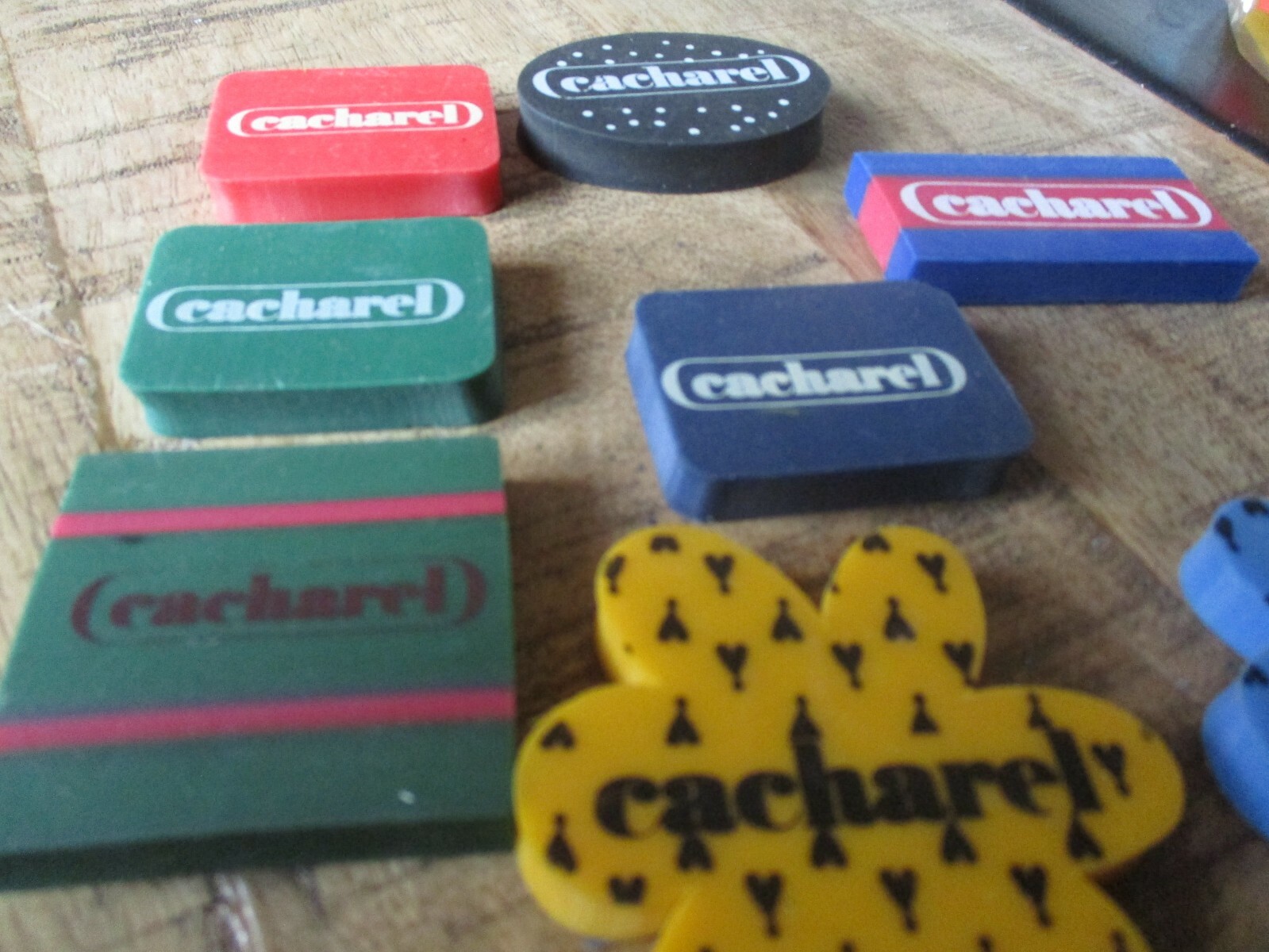 Anciennes gommes(eraser)-Lot Cacharel-Vintage 70-80 | eBay