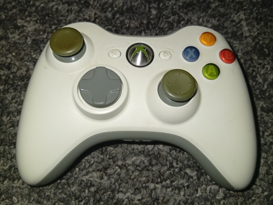 Xbox 360 S Slim 250GB Matte Black with Controller All Cables Charger ...