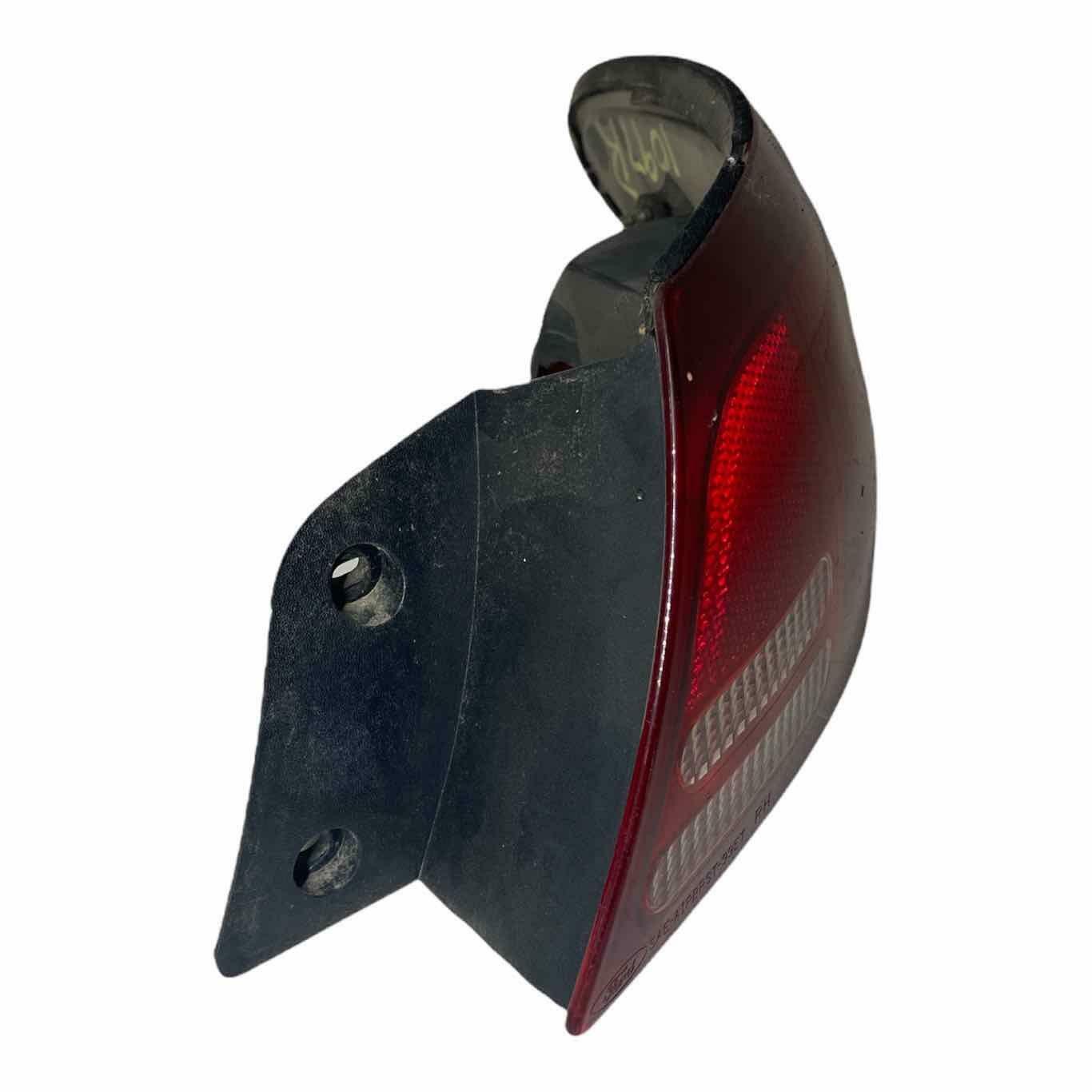 98 99 00 01 02 FORD ESCORT Tail Light Lamp Assembly Right Passenger ...