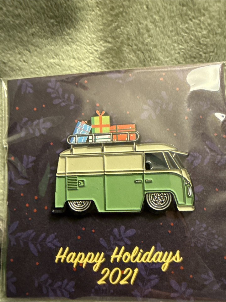 Leen Customs Volkswagen VW Bus Happy Holidays 2021 Pin New Sold Out LE ...