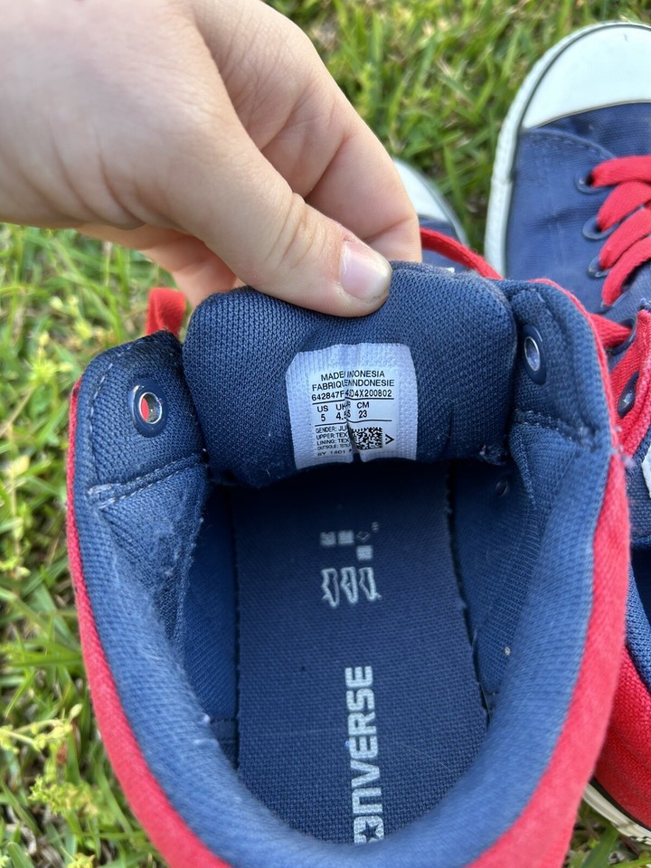 Converse Chuck Taylor Axel Mid Sneaker Navy Red Slip On Size US 5 Youth ...