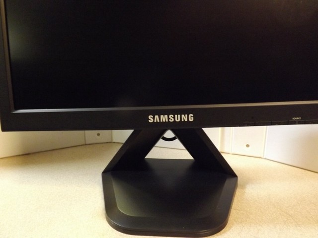 Samsung SyncMaster 910t Monitor 1280 X 1024 19" TFT LCD Flat Panel ...