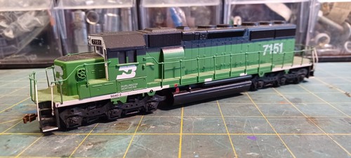 Athearn BN Burlington Northern SD40-2 7151 DUMMY | eBay